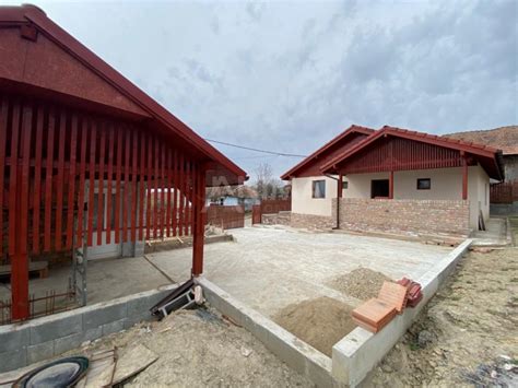 Casa Individuala 67mp Utili Teren De 600 Mp Loc Ceanu Mic Anima