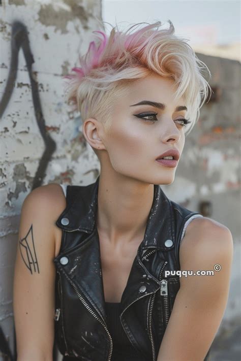 Mohawk Haircut For Women Bold Edgy And Unapologetically You Puqqu