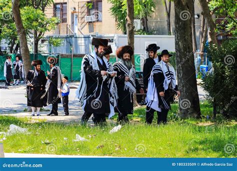 New York City Usa June 10 2017 Orthodox Jews Wearing Special