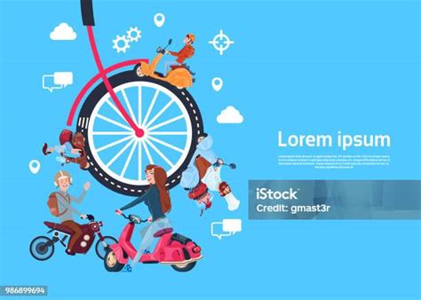 스쿠터 팀웍 프로세스 개념 현대 효과적인 데이터베이스 지원 프로세스 회전 개념에 자전거 바퀴가 사람들 처리 혁신 Cog 휠 기어 메커니즘 작업 아이콘 평면 회전 모터