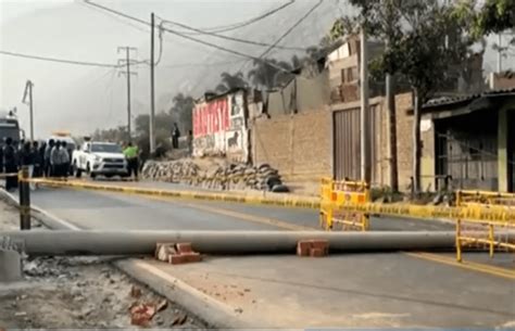 Carretera Central Permanece Cerrada Tras Accidente De Tránsito En