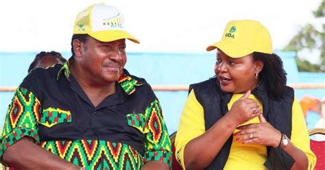 Injili Ya Uda Ann Waiguru Na Waititu Baba Yao Wageuka Makamanda Wa Dp