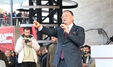 Lütfü Savaş tan adaylık için CHP lideri Özgür Özel e şantaj Lütfü Savaş Size kendimi yedirmem