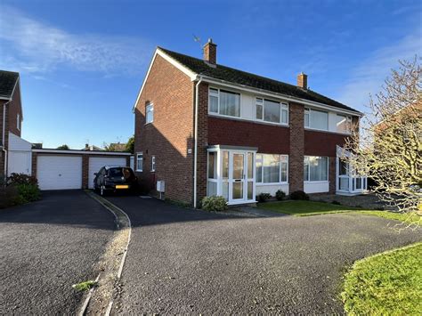 3 Bed Semi Detached House For Sale In Highbridge Road Burnham On Sea