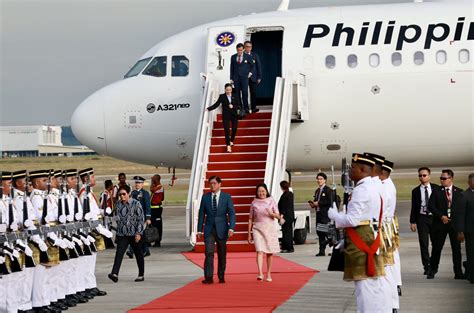 Gma News Quezon Memorial Circle Dinagsa Ng Mga Namamasyal At Nag