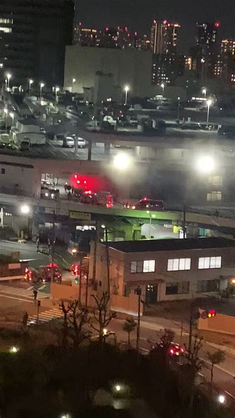 災害火災画像速報ニュース on Twitter 火事情報まとめ大阪府大阪市福島区野田 大阪市中央卸売市場付近に消防車駆けつける騒ぎ 大阪 事件事故災害速報ニュース