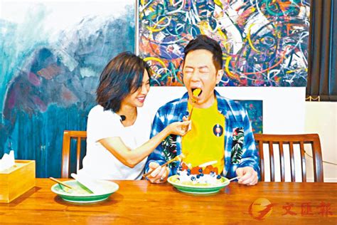 黃貫中57歲牛一 朱茵加辣大整蠱 香港文匯報