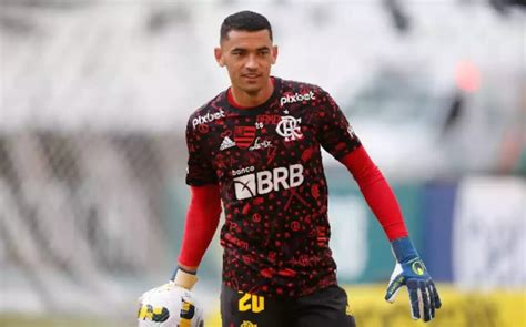 Fortaleza Acerta Compra Do Goleiro Santos Por 1 Milhão De Dólares