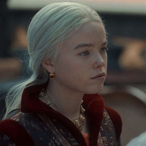 Milly Alcock As Young Rhaenyra Targaryen House Of Dragon House Of Dragons Violet Eyes