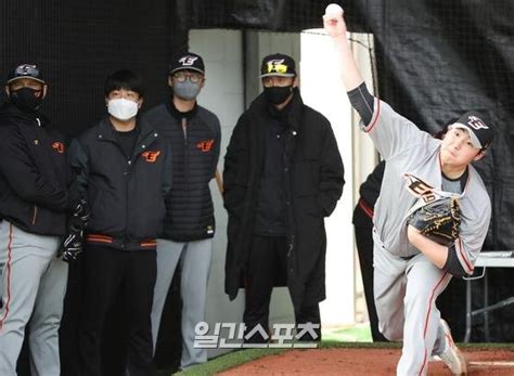 10위 한화 Era 최하위 김민우의 성장통 네이트 스포츠
