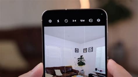 Как просто и быстро включить полосу баланса камеры на One UI 6 - Vietnam.vn