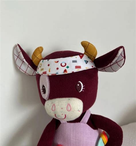 Peluche dactivités Rosalie Liliputiens Liliputiens Beebs