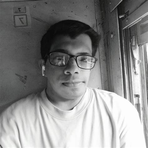 Calcutta Apologue Emon O Kichu Golpo Ache Jegulo Likhte Boshle Bujhe