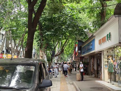 【10图】街道口商圈武汉大学旁地铁出口商铺出租适合包子奶茶炸串等小吃武汉洪山广埠屯广八路社区商铺商铺租售生意转让出租 武汉58同城