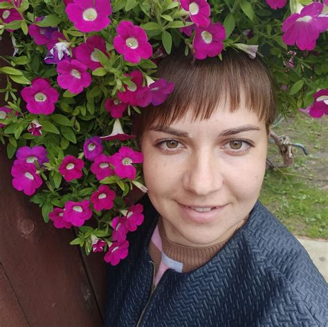 Хлороз на петунії не такий і страшний Головне не заливати рослини і