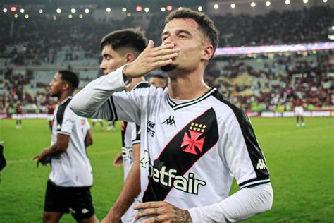 Contra O Palmeiras Coutinho Chega Ao Seu 50º Jogo Pelo Vasco Super