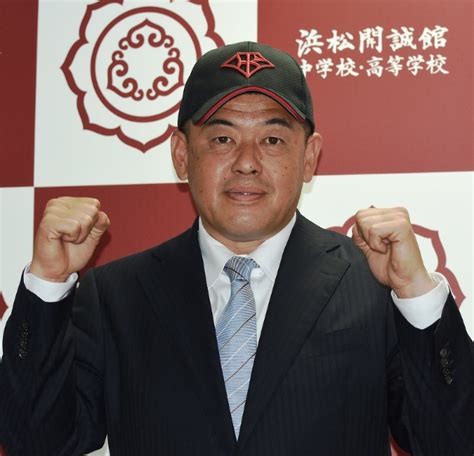 中村紀洋氏：浜松開誠館高の野球部コーチに 毎日新聞
