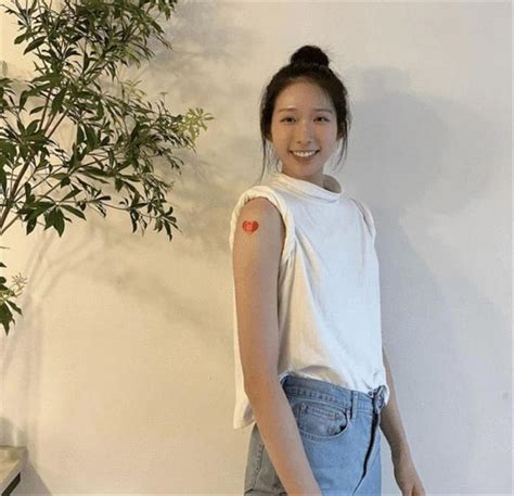 30岁法学博士，中国香港首金得主江旻憓宣布结束全职击剑运动员生涯腾讯新闻