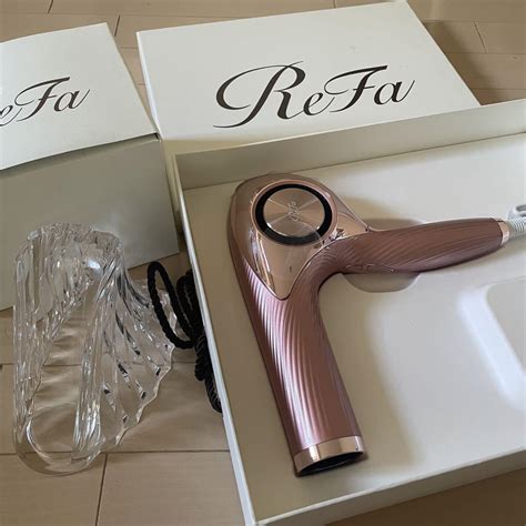 売切sale【新品スタンド・保証書付】リファ ビューティックドライヤー プロ ヘアドライヤー