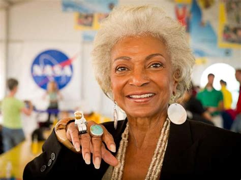 Nichelle Nichols Who Starred As Lt Uhura In Star Trek Dies Aged 89
