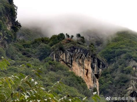 缘分本就稀薄寡淡，多是清尘浊水后会无期。有人看海 有人被爱