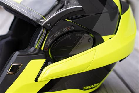 First Look: SHARK EVO-ES - Adventure Bike Rider