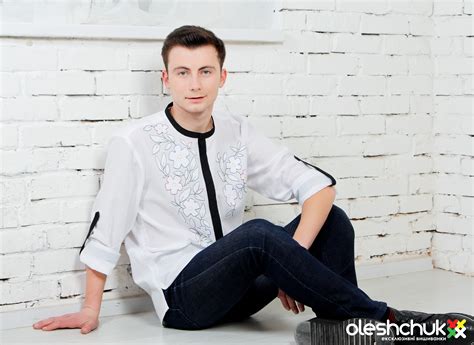 Чоловіча вишиванка Вечірній променад