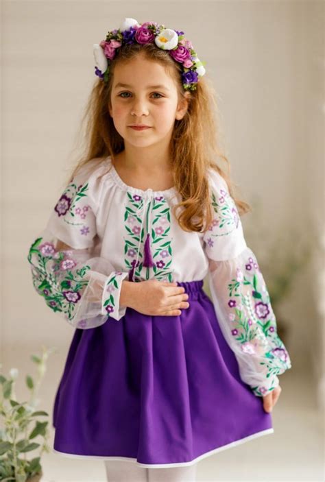 Вишиванка для дівчаток Квітковий сад фіолетовий