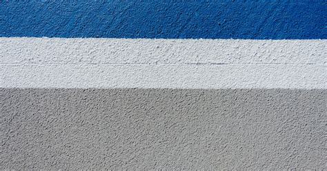 흰색 줄무늬가있는 파란색과 회색 벽 사진 Unsplash의 텍스처 이미지