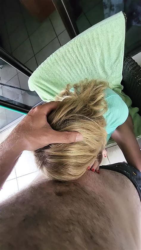 Aimer Mes Vacances Avec Mon Mari Une Femme Sexy De 52 Ans Fait Une