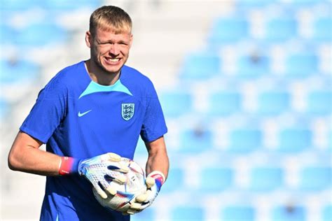 Penyerang Kiper Arsenal Ramsdale Ditahan Antara News Yogyakarta
