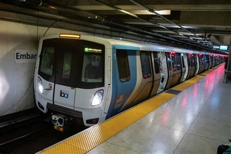 Bart Resumes Service In Transbay Tube