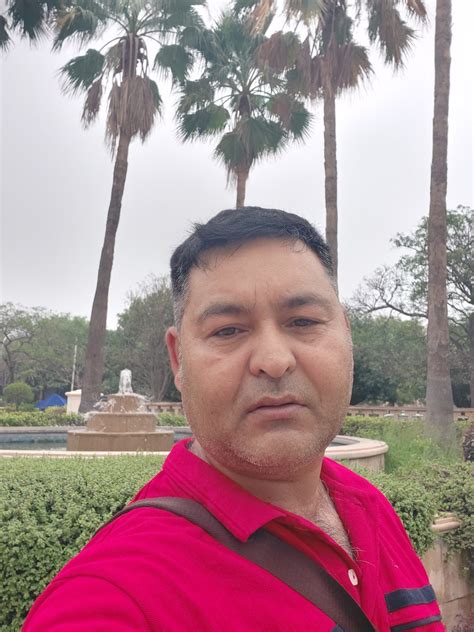 Tikendra Kharel שיבה