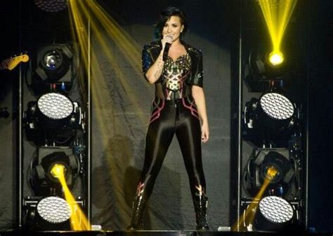 Demi Lovato At The The Nia In Birmingham England November 27th