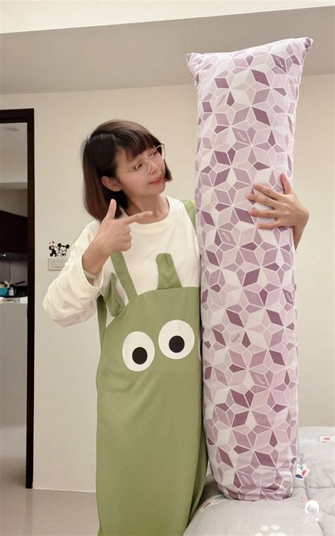 《生活分享》【greysa 格蕾莎】成人側睡抱枕｜專為習慣側睡的人所設計 打造良好睡姿 我是kelly奈醬子