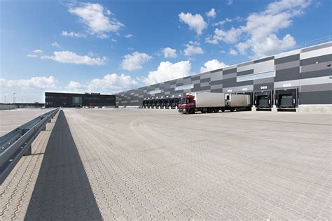 Fotoshoot On Lidl Storage On Behance