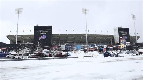 Bills Vs Steelers Wild Card Playoff Game Volunteers Flock To Highmark