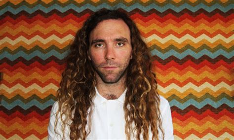Charles Moothart、rollのmvを公開 Niche Music