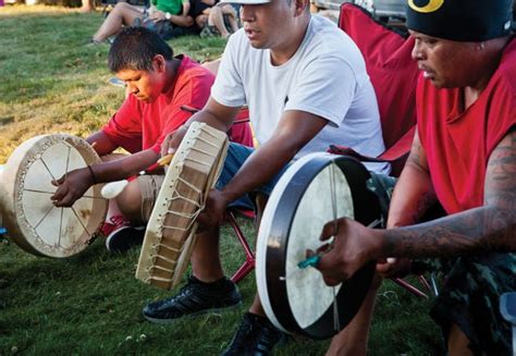 Pacific Northwest Tribes Stop By Rainier During Canoe Journey