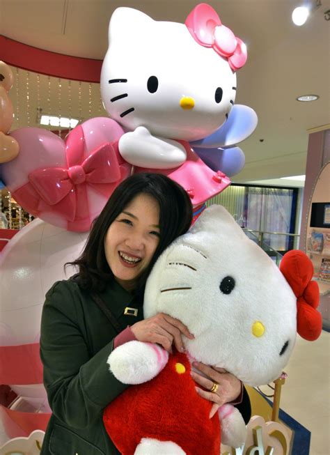 Hello Kitty 40 Ans Et Pas Une Ride