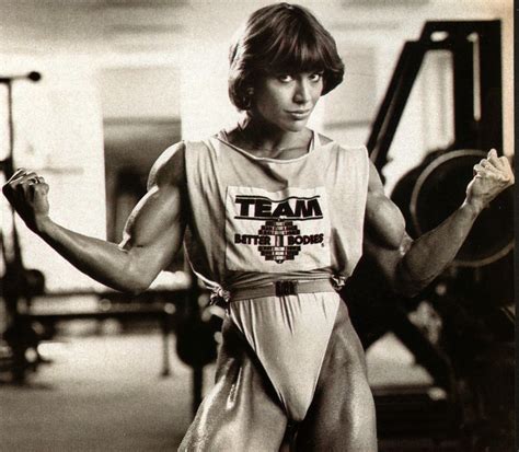 80 S Female Muscle Juliette Bergmann