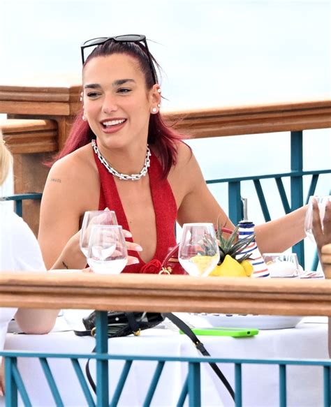 Dua Lipa Style Clothes Outfits And Fashion • Celebmafia