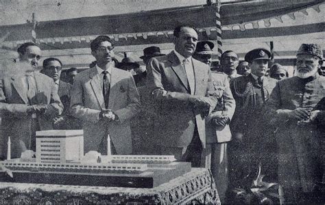 বায়তুল মোকাররম মসজিদ বাংলাদেশের জাতীয় মসজিদ।মসজিদটি রাজধানী ঢাকার