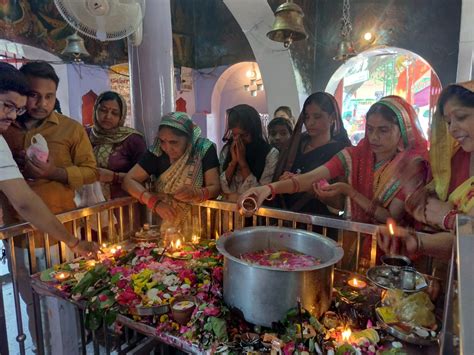 Goddess Worship Pad Lotus Yours Devotees Gathered In The Temples Before