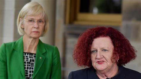 Qld University Bosses Pay Packets Drop But Still Dwarf Premier Pm