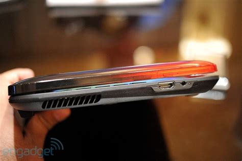 Lenovo S IdeaPad U1 Hybrid With LePad Spotted Rocks Android 2 2