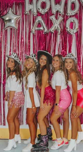 Hat Ideas For Finishing Your Bachelorette Cowgirl Outfit