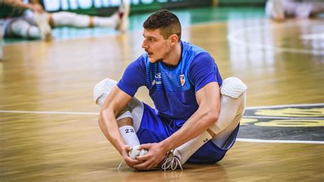 Николай Стоянов Всеки трябва да погледне проблемите в себе си