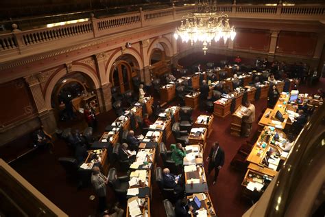 Colorado Senate Approves Bill Restricting Sale Of Certain Semiautomatic