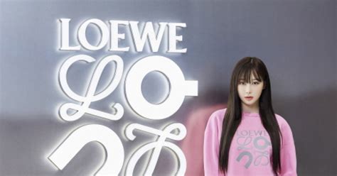 로에베 X온 현대백화점 무역센터점 팝업 오픈 브랜드 앰버서더 에스파 지젤 참석